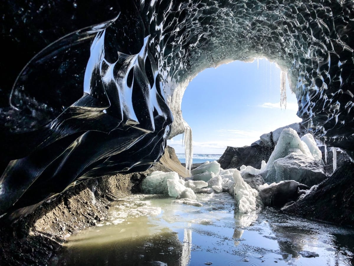 Into The Glacier - Ein arktisches Abenteuer im Eis | Naturreisen
